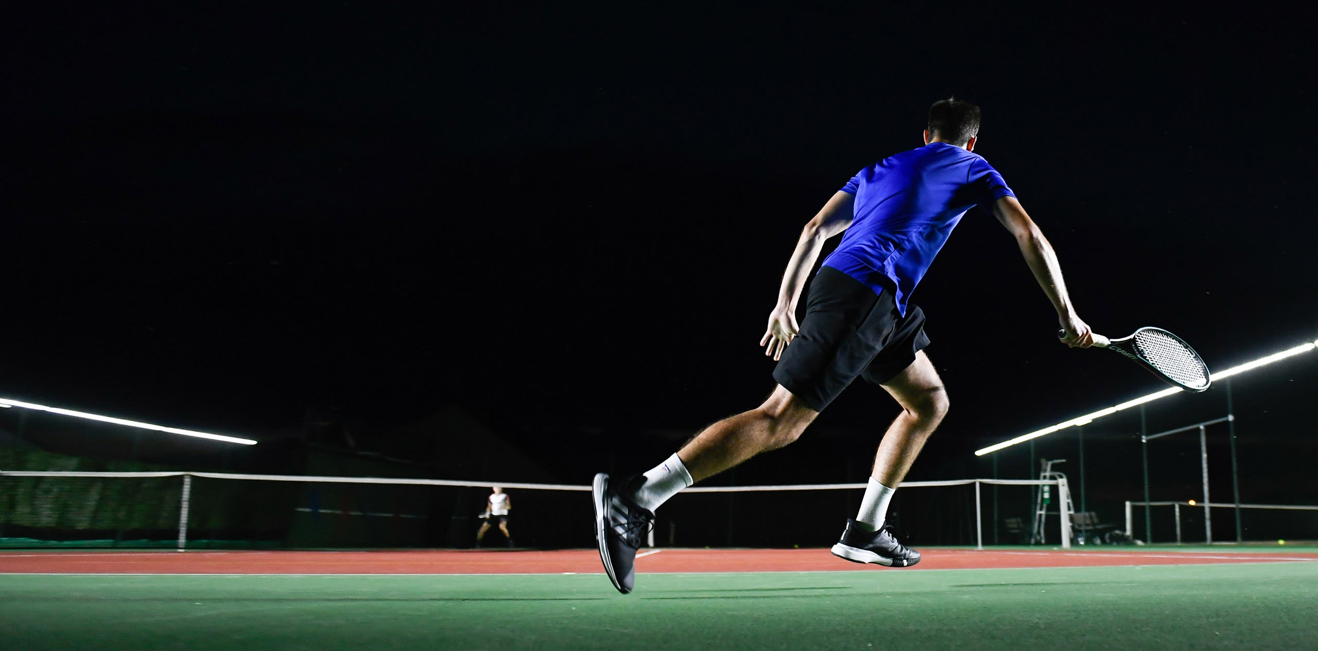 Tweener | Tweener LED lighting system for outdoor tennis